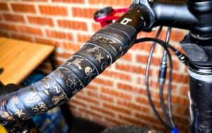 How to Replace Bike Handlebar Tape In 7 Steps [With Pictures]