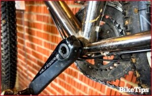 Bottom Bracket Removal Explained: How-To Guide in 5 Steps [With Video ...