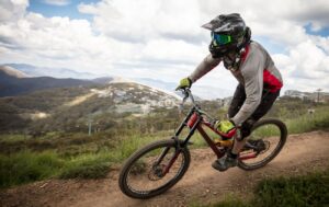 MTB Handlebar Width Explained: The Essential Guide